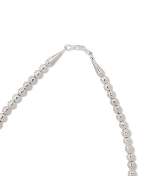 ADAM ET ROPE'（アダムエロペ）の「【公式サイト限定】【ERICKA NICOLAS BEGAY】ナバホパールネックレス7mm ...