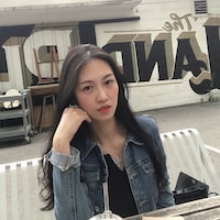 Regina Kim のコーディネート一覧 - WEAR